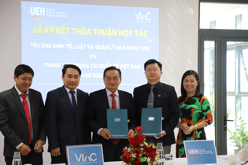 Lễ ký kết thỏa thuận hợp tác (MOU) giữa Trường Kinh tế, Luật và Quản lý nhà nước UEH và Trung ...